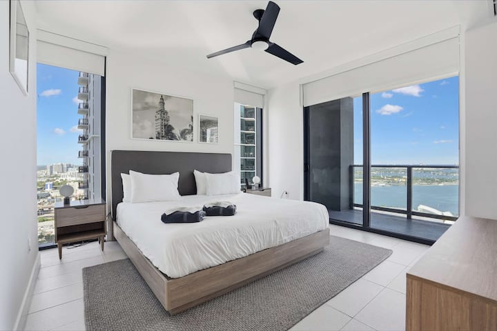 Sky-high Ocean Views With Private Balcony - Miami