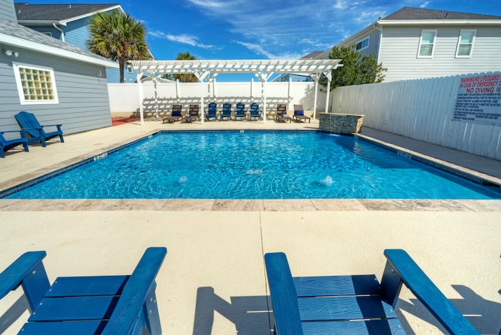 Modern Condo + Boat Parking  Shared Pool - Port Aransas, TX