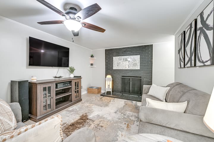 3 Mi To Dtwn: Hickory Home Base W/ Patio! - Hickory, NC