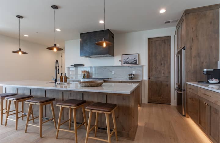 *Newly Built* Teewinot At The Basin Luxury Suites - Driggs, ID