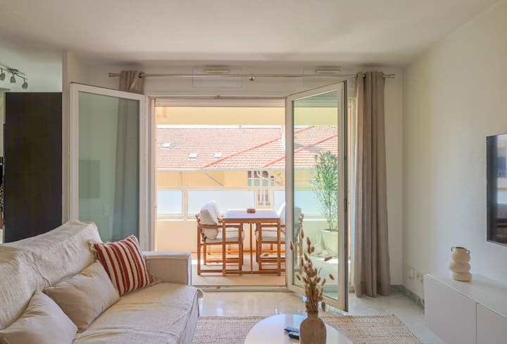 Appartement Lumineux à 5' Du Centre - ibis budget Cannes Centre Ville