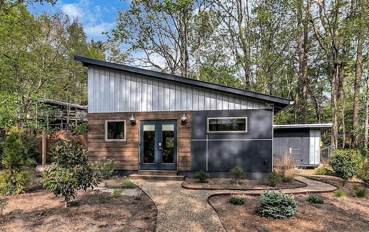 Cozy Laurel Cabin W Fire Pit Near Golf Course - Black Mountain, NC