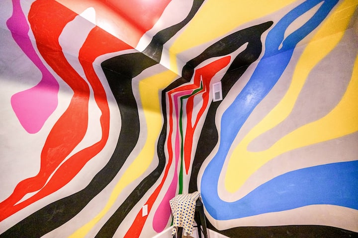 Artist's Home Retreat | Fun Decor & Scenic Deck - Castro Valley, CA