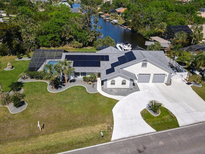 Gameroom | Canal | Large Dock | Pool | 6 Beds - Palm Coast, FL