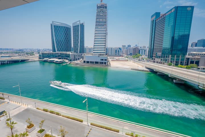Canal View 1br Near Galleria Mall & Cleveland - Abu Dhabi