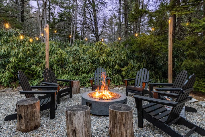 Poconos Escape W/ Private Hot Tub & Game Room - Kalahari Indoor Waterpark, Pocono Manor