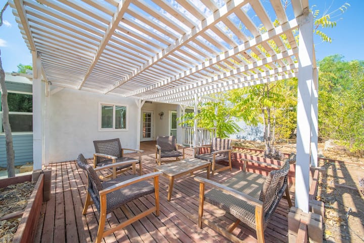 @ Marbella Lane - 4br Near Morongo Casino & Outlet - Cabazon, CA