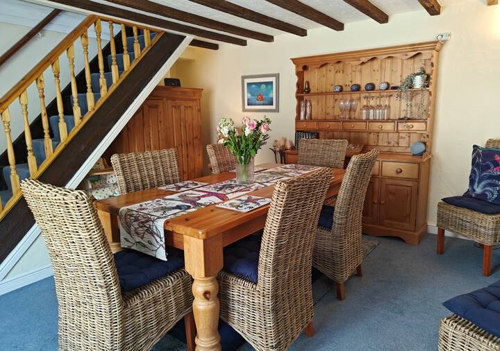 Catboat Cottage - Bideford