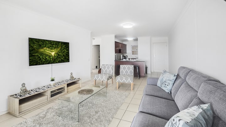 Homely 3 Bedroom - Villa Italia Century City - Le Cap