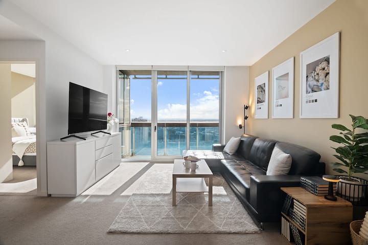 Sky High Serenity, Qv Luxury Retreat W/ Gym & Pool - Williamstown