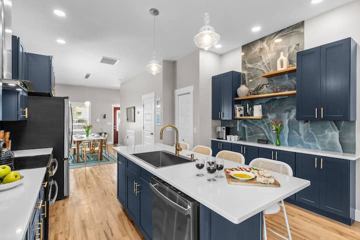 Brooklyn Arts - Bring Your Doggie -  Sleeps 6 - Wilmington, NC