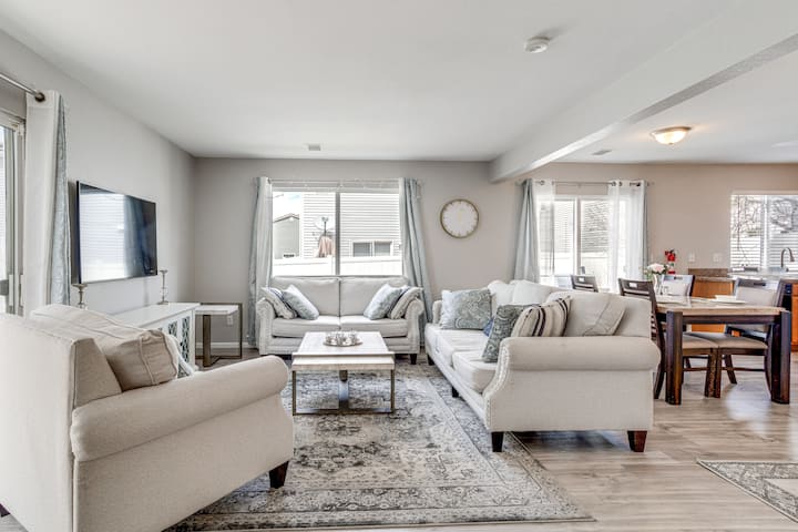 Golf, Hike, Explore & More: Cozy Retreat In Denver - Denver, CO