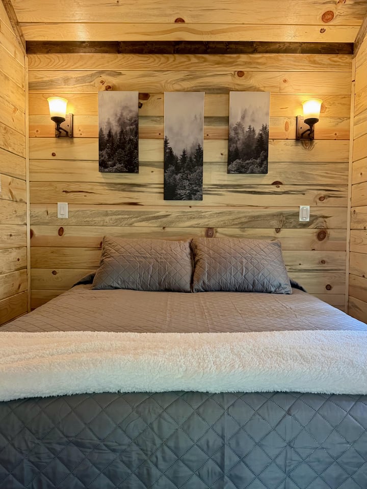 Grizzly Ridge-hot Tub/wifi/ac - Ashford, WA