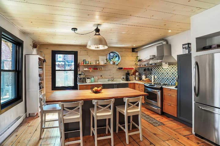 #292 - Old Style And Beautiful Apartment 3 Bedroom - Montreal