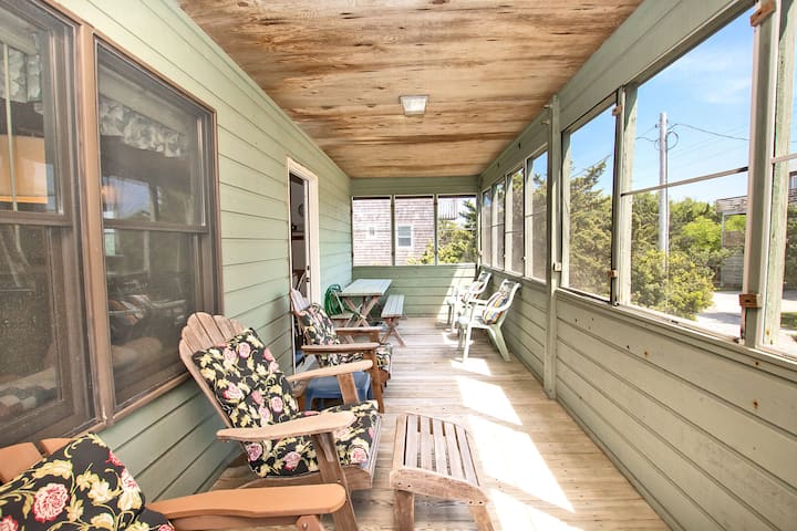 Short Walk To The Beach | Sun Deck | Water Views - Waves, NC