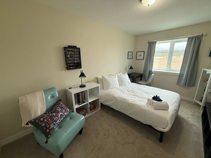 Nn - The Art House - Whistlebend 3-bed 2.5-bath - Whitehorse, Canada