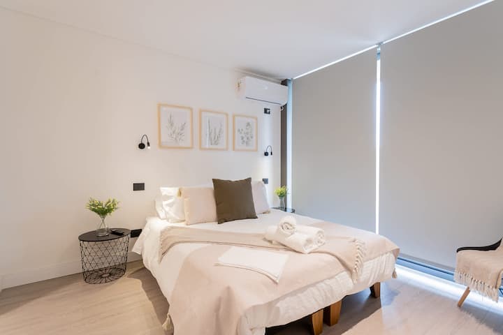 Breathtaking 2d 2b Apartment For 5 - Las Condes