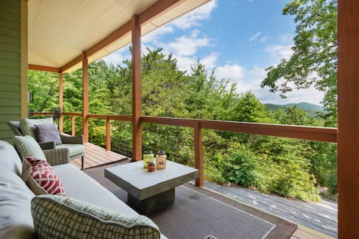 Point Of View With Hot Tub, Mtn Views And Fire Pit - Black Mountain, NC