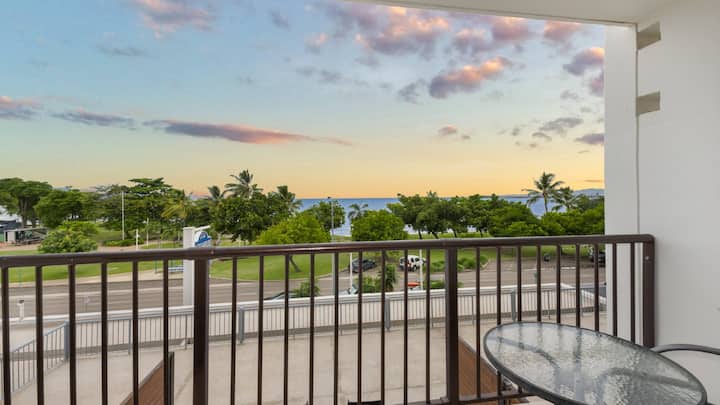 Studio 202 - Prime Location - Townsville