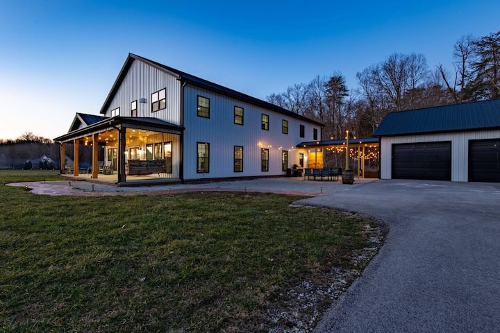 Modern|hot Tub|sauna|fire Pit|20 Min Rrg|rec Room - Clay City, KY