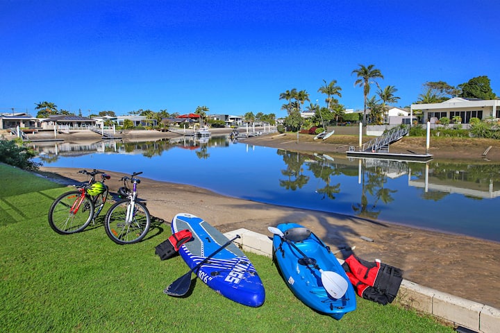 Fabulous Canal-front Apartment - Maroochydore