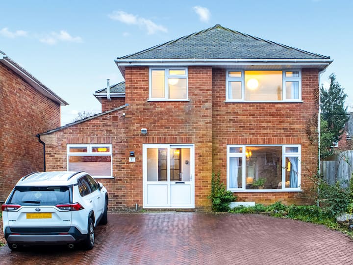 Everest House - Amesbury