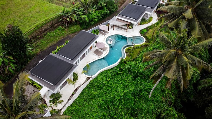 Brand New 3 Bdr Hideaway Villa W/lush Nature View - Ubud