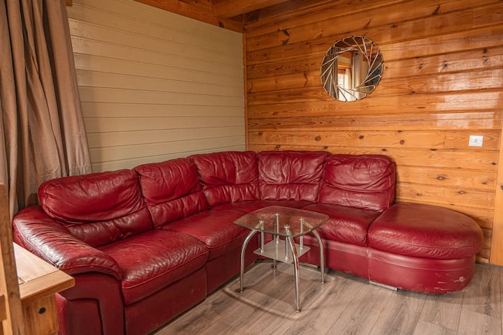 Scenic Lodge Sleeps Up To 6 • Open-air Hot Tub - Aberfoyle