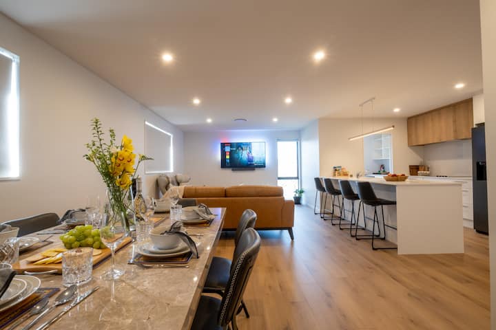 Brand New | Games Room | Walking Distance To Shops - West Melton