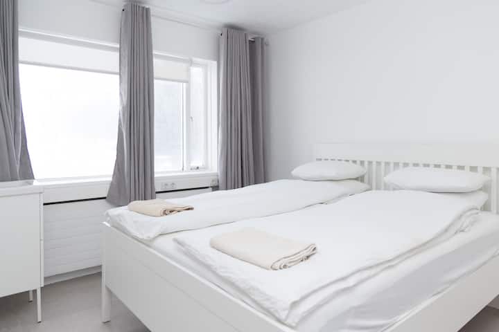 Double Room With Shared Bathroom - 레이캬비크