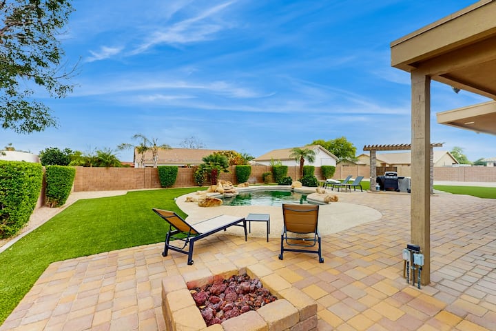 4br | 2 Ba Home | Huge Backyard | Pool | Game Room - Peoria, AZ