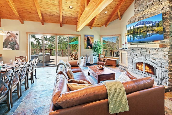 Luxury 6 En-suite Lodge! Incredible Views! Games! - Big Bear, CA