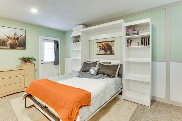 1 Mi To Box Elder County Fairgrounds: Cozy Studio - Crystal Hot Springs, Honeyville