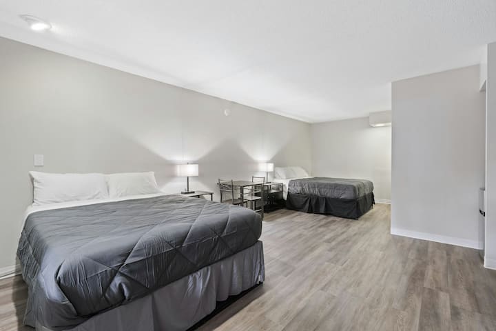 Weekly Extended Stay 7 Day Minimum - Eau Claire, WI
