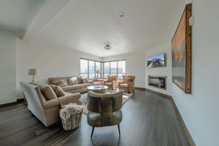 Columbia Falls Downtown Condo - Columbia Falls, MT