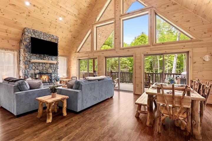 Birch Cabin Lakefront & Secluded Kayaks Fishing! - Oneonta, NY