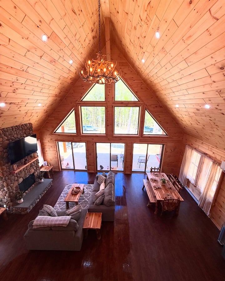 Birches Cabin Lakefront & Secluded Kayaks Fishing! - Oneonta, NY