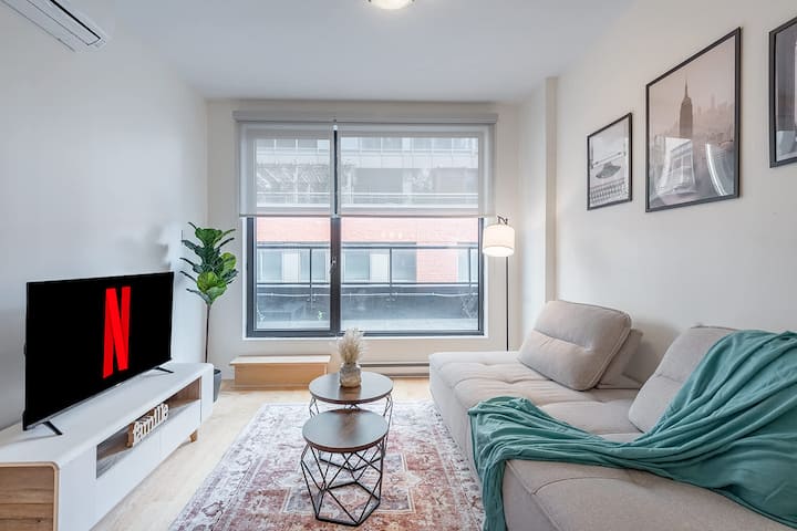 1 Br Old Port| Basilica - Montreal