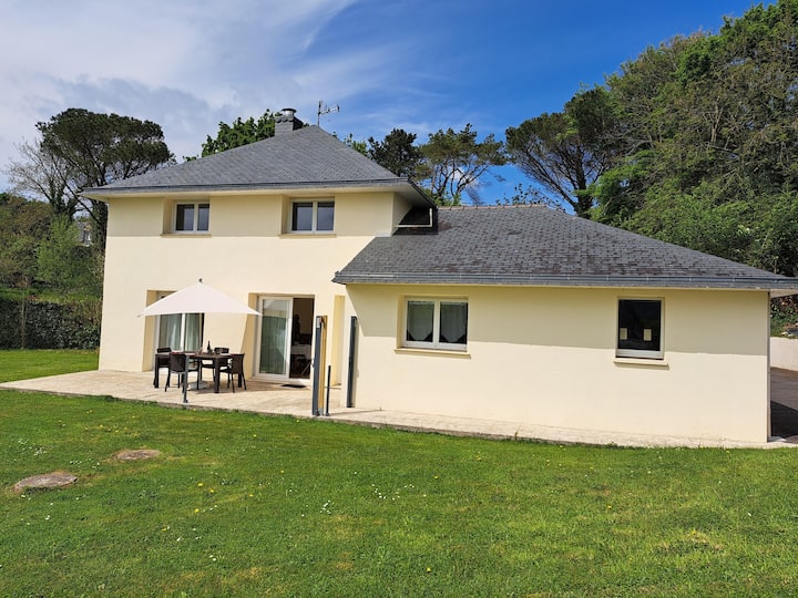 Maison De Vacances Avec Vue Mer, Hanvec - Le Faou