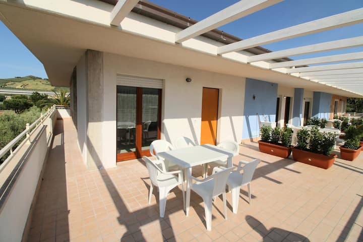 Attico Trilocale 2° Piano Est/sud/ovest Rif. A717 - San Benedetto del Tronto