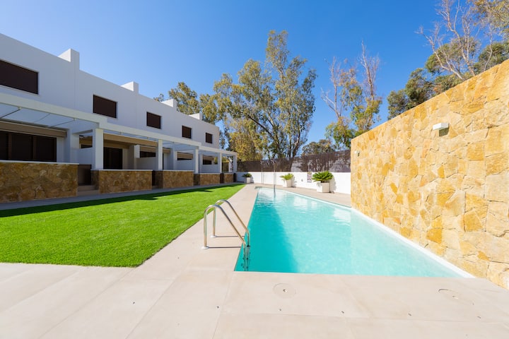 Casa Izar - Cala Chica, Cala Grande y Barronal