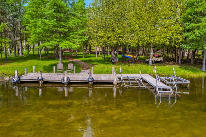 Riverfront House With Private Dock, Kayaks - Torch Lake, MI