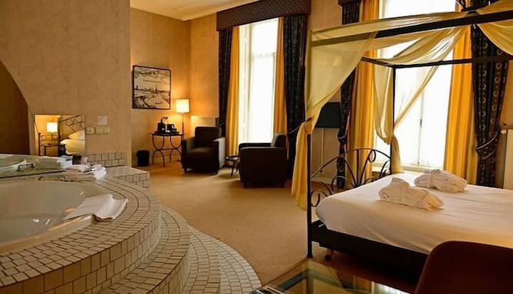 Enjoy Luxurious Stay Near De Waag Leeuwarden - Leeuwarden
