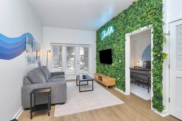 1br Midtown Getaway: Balcony And Free Parking! - Idlewild - Charlotte