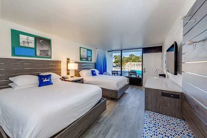 Experience Sunsets In A Beachfront Room With Pool - Fort Walton Beach, FL
