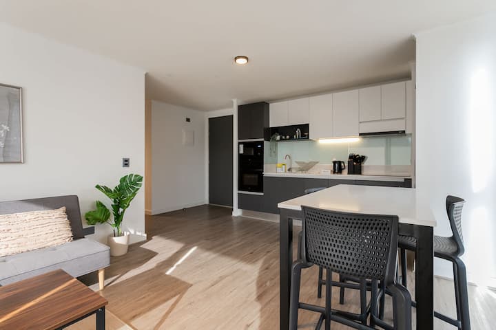 Large 3br Condo | Providencia Modern Family Stay - Providencia