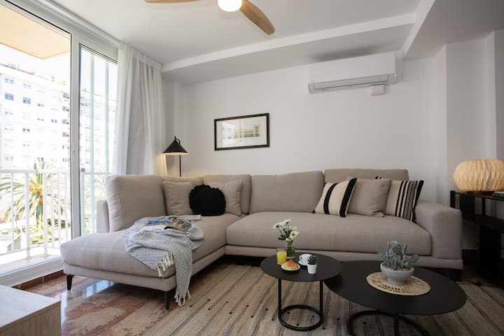 Bright Loft Near Palau De La Música - Valencia