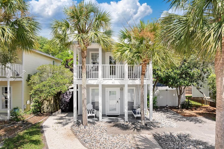 Surf’s Up: Cozy 30a Cottage - Santa Rosa Beach, FL