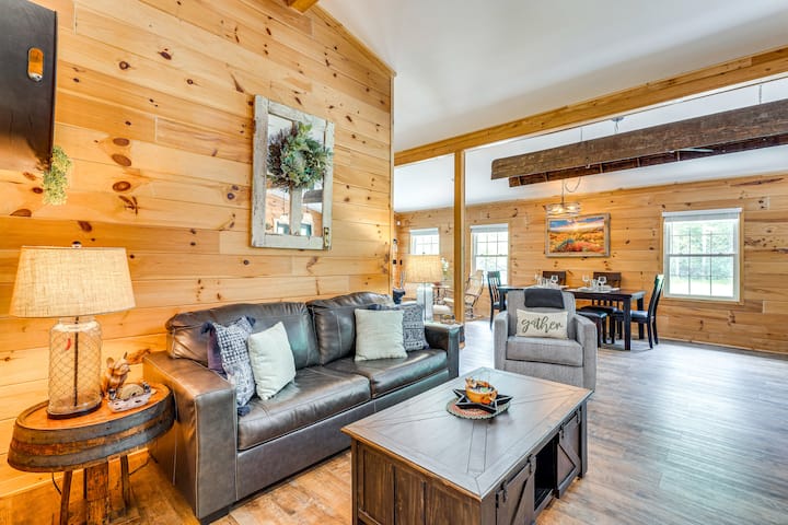 Relax Fireside! Creek Cabin 9 Mi To Dtwn Murphy - Murphy, NC