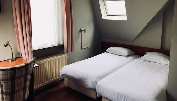 Room With Classic Charm – Near Deventer Station - Deventer